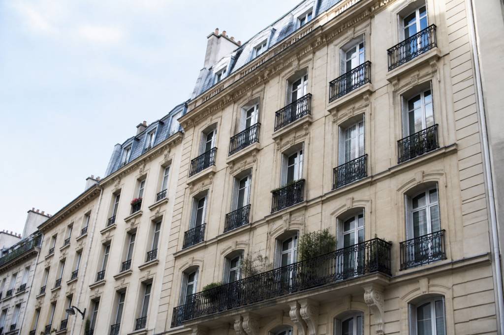 Dpe f interdit location : quelles conséquences pour les copropriétaires
